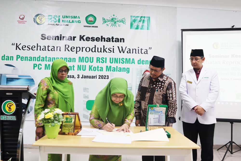 Penandatanganan MOU RSI Unisma dengan PC Muslimat NU Kota Malang - RSI Unisma